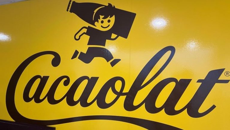 Una dulce aventura: Nuestra visita a la Fábrica de Cacaolat - Instantes ...